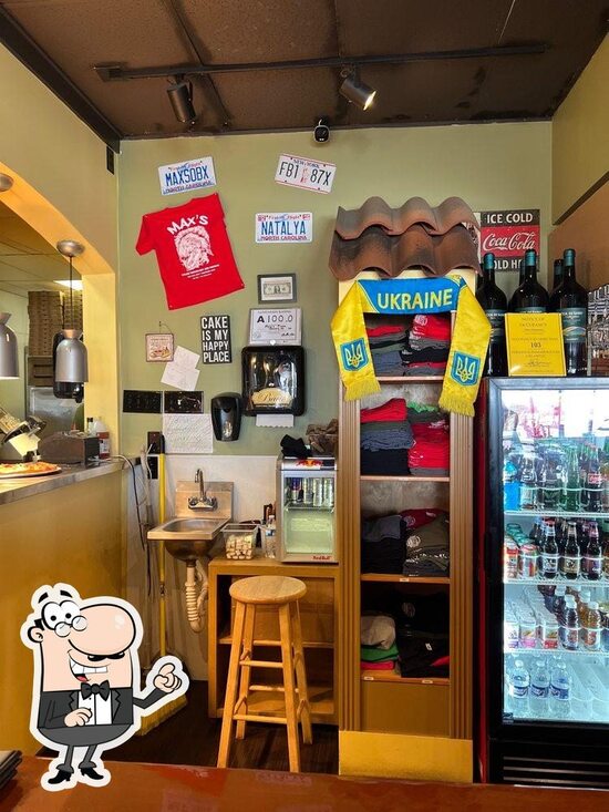 Max's Italian Restaurant & Pizzeria, 1712 N Croatan Hwy in Kill Devil ...