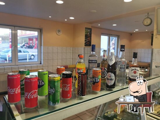 Schnellimbiss, lecker Hähnchen, Döner, Currywurst, Essen - Speisekarte ...