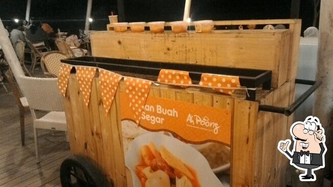 Asinan Buah Segar restaurant, Cadas Ngampar