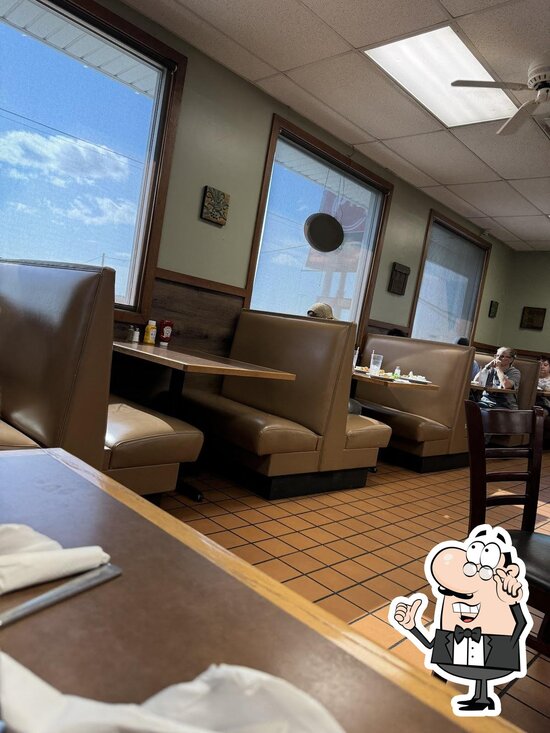 PT's, Oak Grove - Restaurant menu, prices and reviews