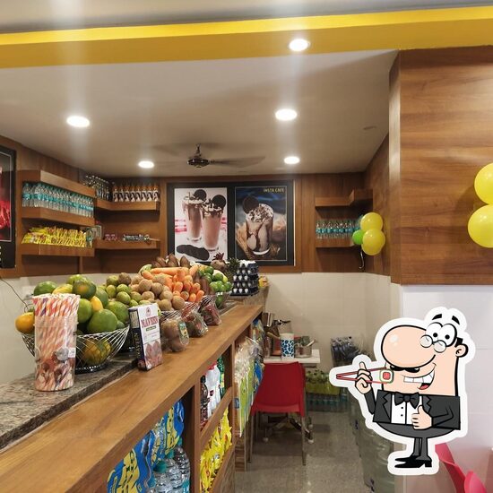 Insta cafe, Chennai, W44X+C86 - Restaurant reviews