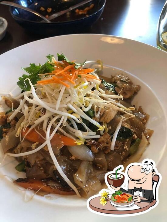 Menu at Manow Thai restaurant, Mordialloc, 463 Main St