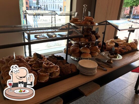 Baker Hansen cafe, Oslo, Rådhusgata 21 - Restaurant reviews