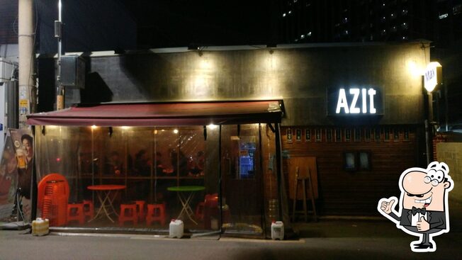 Menu at AZIt pub & bar, Seoul, 100-5 Chunghyeon-dong