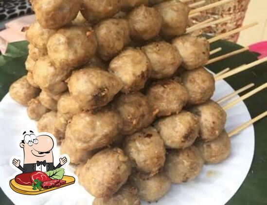 Restaurante ร้านลูกชิ้นปิ้งนิกุบ้านโฮ่ง, Ban Hong