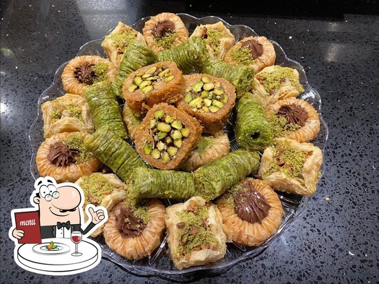 Crown Pastries in Mississauga - Restaurant menu and reviews