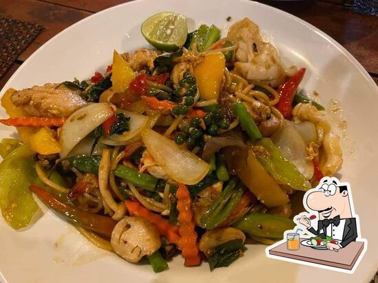 Menu at ร้านอาหารAnchor Inn By Jackie & Pukkie restaurant, Chalong