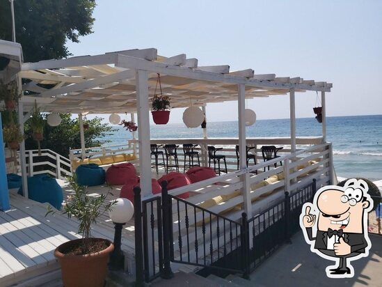 Menu at Бийч бар Тива дел Мар, Sveti Vlas