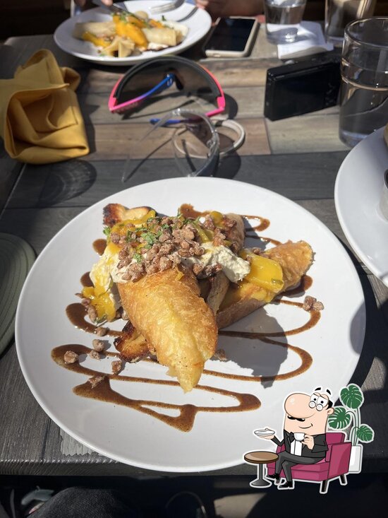 Reverie Cafe + Bar, Minneapolis - Restaurant menu, prices and reviews