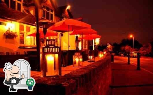 Union Inn, Old Windsor - Restaurant menu, prices and reviews