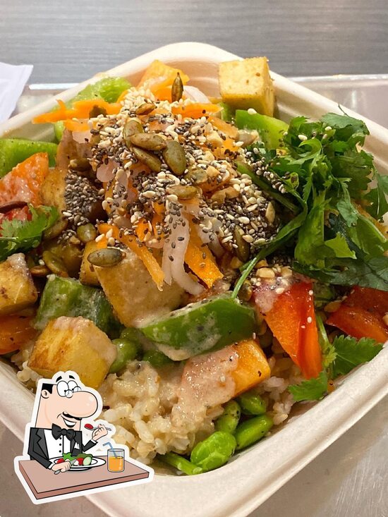 Basil Box, 410 Bathurst St Unit B3 in Toronto - Restaurant menu and reviews