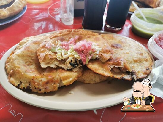 Menu at El Pino Torcido restaurant, Ciudad del Carmen