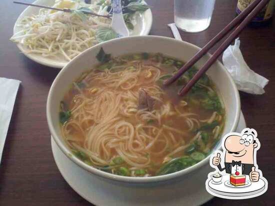 Pho Hieu, 1615 S Mustang Rd in Yukon - Restaurant menu and reviews