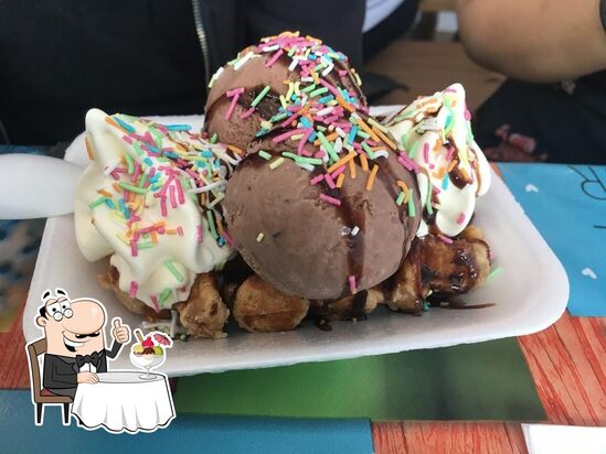 Menu at Scoopy Doo's Ice Cream Parlour desserts, Torquay