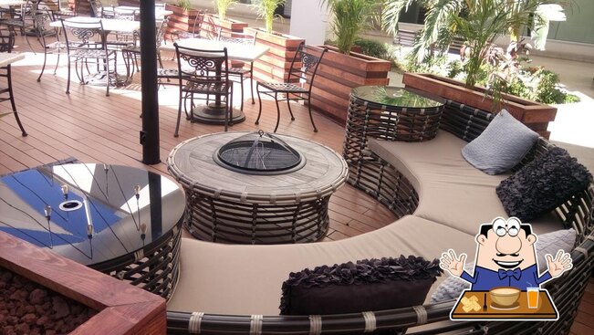 Menu at Garden: Social Deck & Bar, La Paz