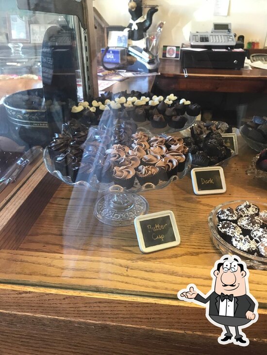 The Chocolate Shop in Orangeville - Restaurant menu and reviews