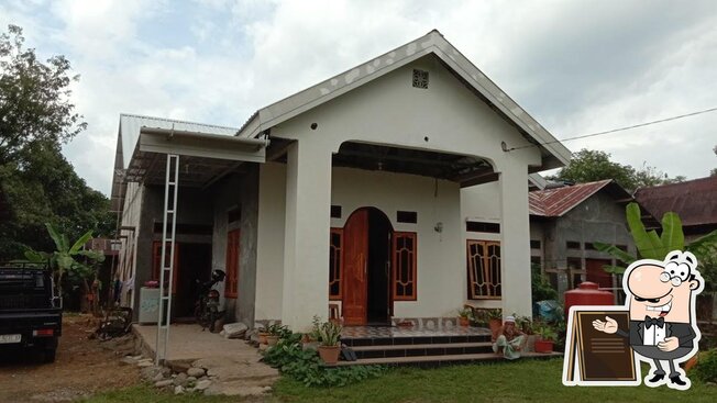 Pattiro desa paccellekang restaurant, Moncongloe - Restaurant reviews