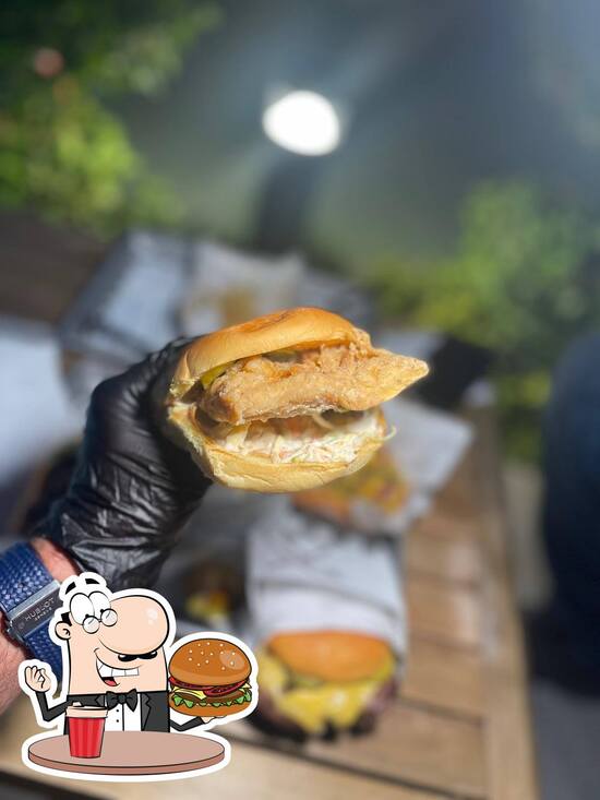 تراكس برجر Trax Burgers restaurant, Abu Dhabi - Restaurant menu and reviews
