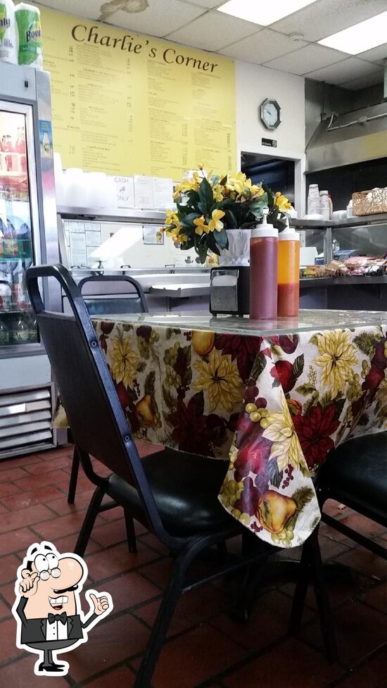 Charlie's Corner, 537 Park Ave in New York City - Restaurant reviews