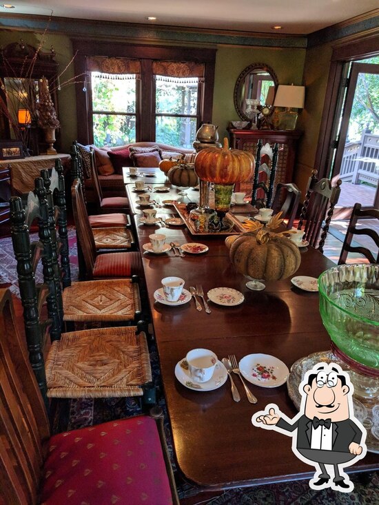 The McCharles House & Gardens, Tustin - Restaurant menu, prices and reviews