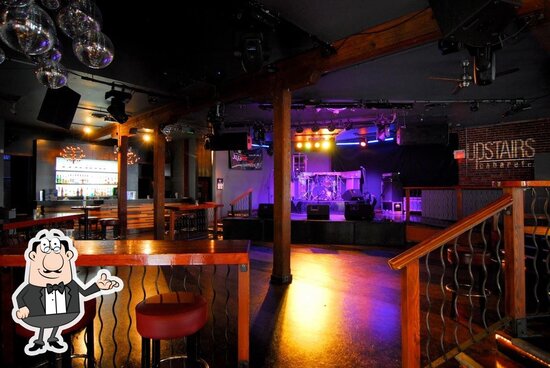 Upstairs Entertainment Ltd, Victoria - Restaurant menu, prices and reviews