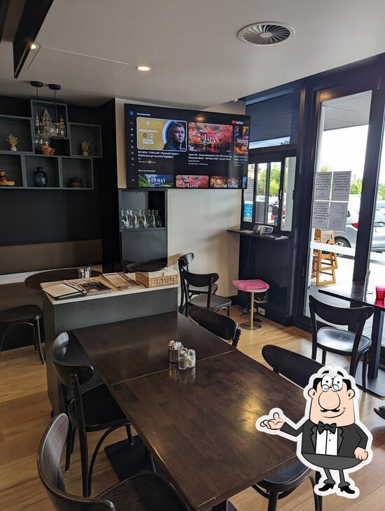 Divine Cafe and Bar, Macquarie - Restaurant menu, prices and reviews