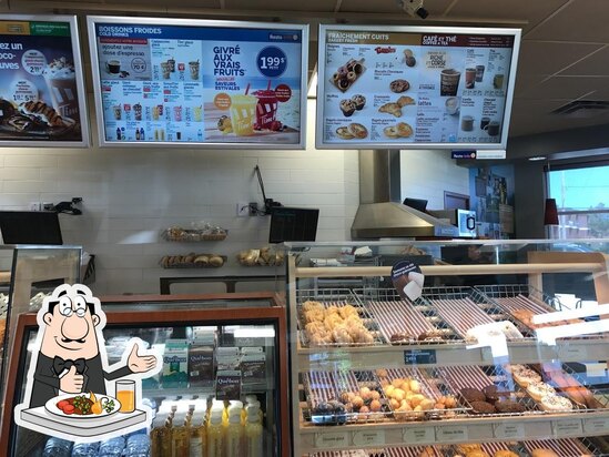 Tim Hortons, 3235 Chem. des Quatre-Bourgeois in Québec City ...