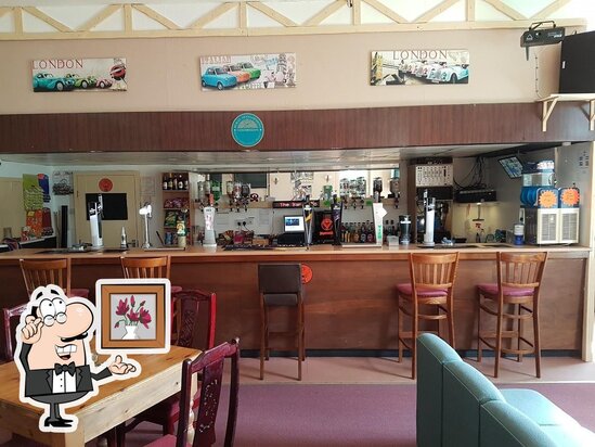 The Bar, Third Ave in Binbrook - Restaurant reviews