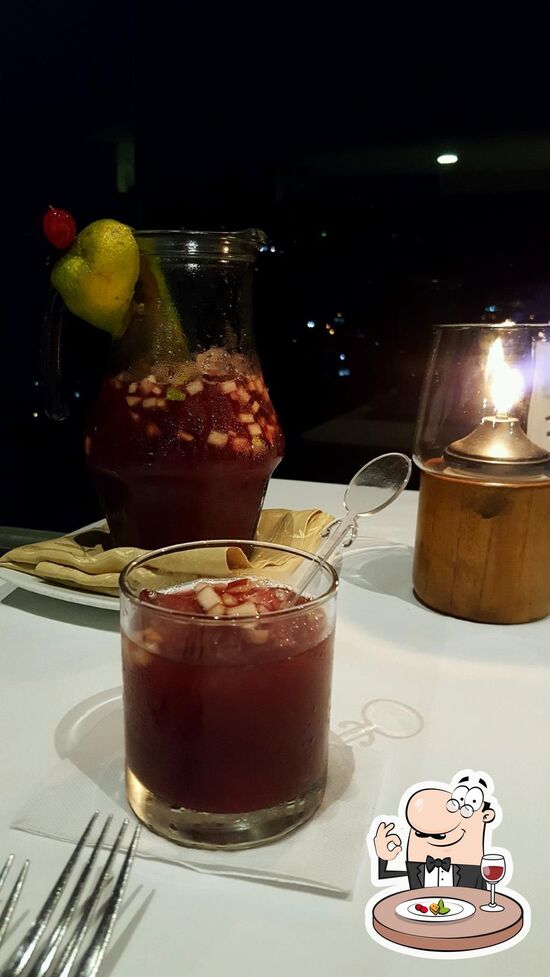 Restaurante Bar Giratorio Tony Romas, Medellín - Opiniones del restaurante