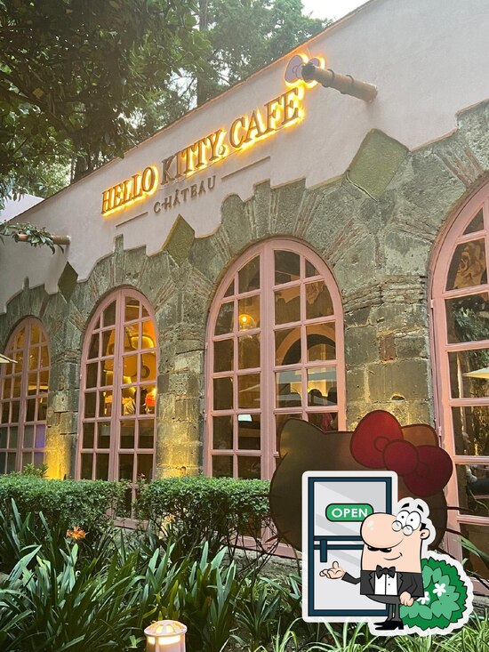 Menu at Hello Kitty Café Château, Mexico City