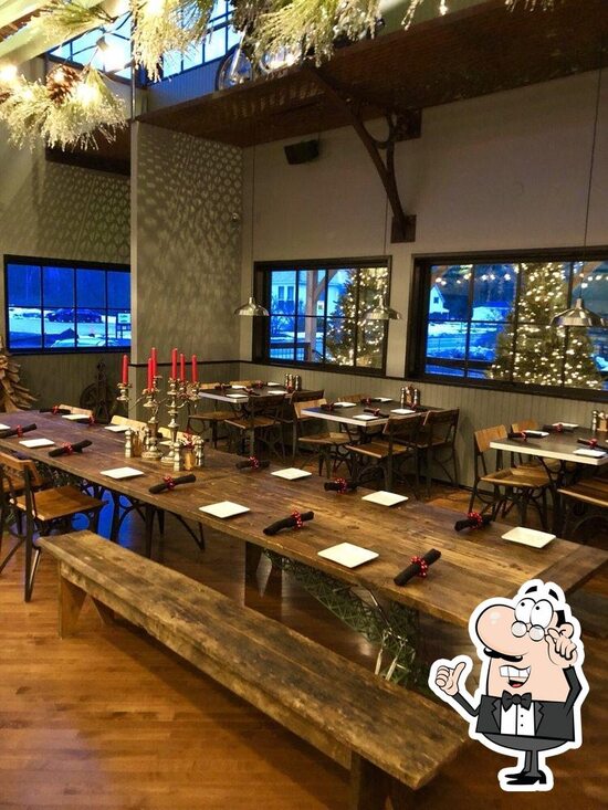 Fat Crow Restaurant in Newfane - Restaurant menu and reviews