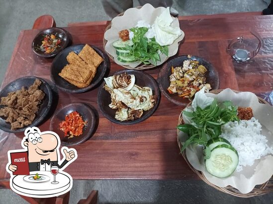 Menu at DAPOOR ROOMAH, Salatiga