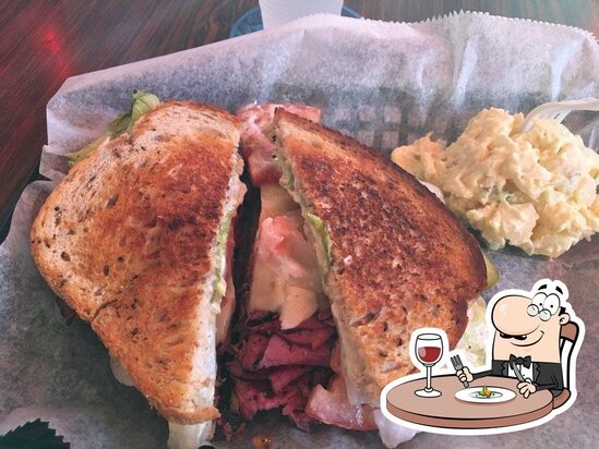 Tapper Pub, 3832 Britton Plaza in Tampa - Restaurant menu and reviews
