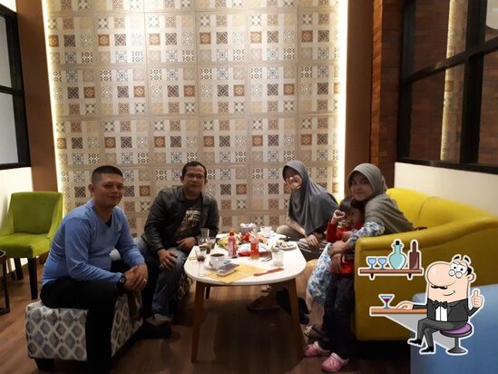 AuDo'S Coffee and Resto, East Jakarta - Restaurant menu, prices and reviews