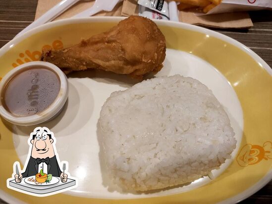 Jollibee Lopues East restaurant, Bacolod, Carpark Area Lopue's East ...