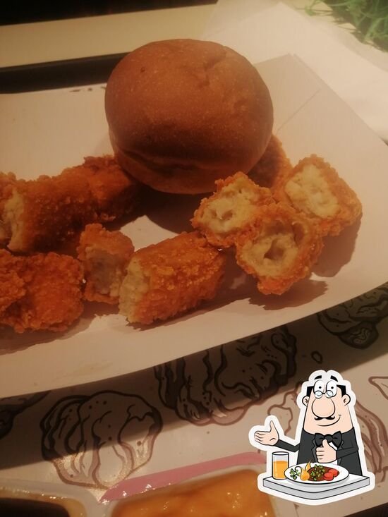 Bazooka fried chicken restaurant, Egypt, الجمهورية، قسم ثان أسيوط ...