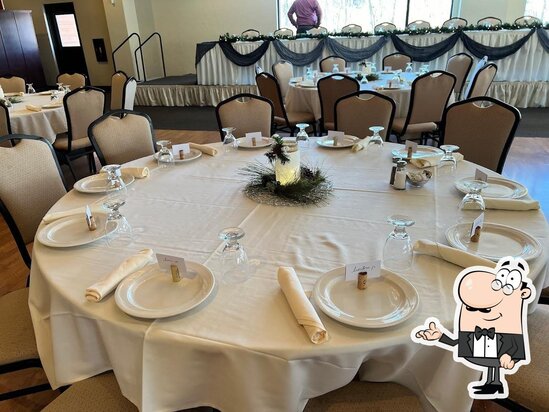 The Ravine Pub, Grill & Banquet Hall, Green Bay - Restaurant menu ...