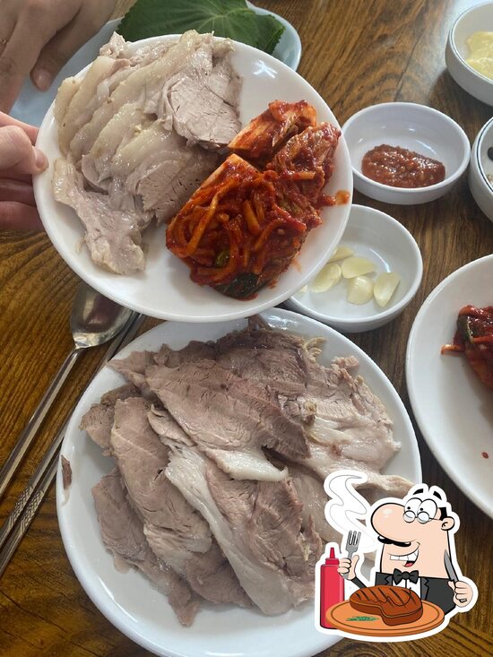 Menu at Cheonha Bossam restaurant, Seoul