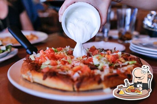 Houston Pizza, 3422 Hill Ave in Regina - Restaurant menu and reviews