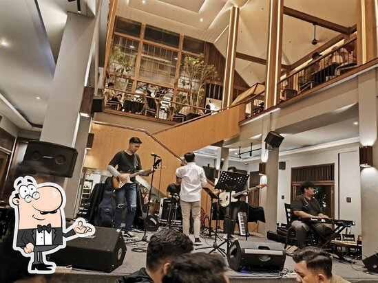 Atmosphere Resort Café, Bandung - Restaurant menu, prices and reviews