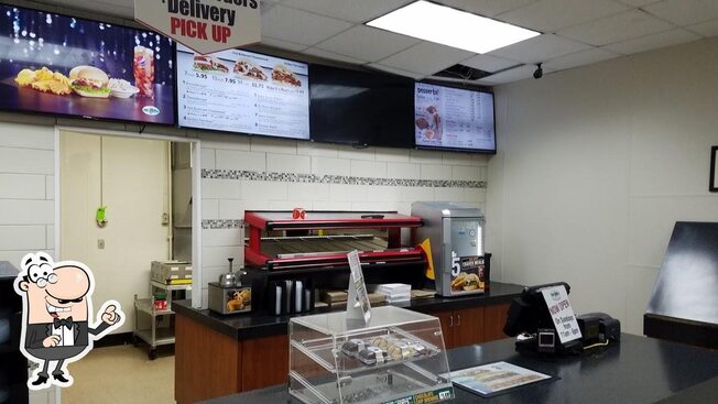 Mr. Hero, 16473 Broadway Ave in Maple Heights - Restaurant menu and reviews