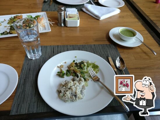 Woodpecker Restaurant, Aamby Valley - Restaurant reviews