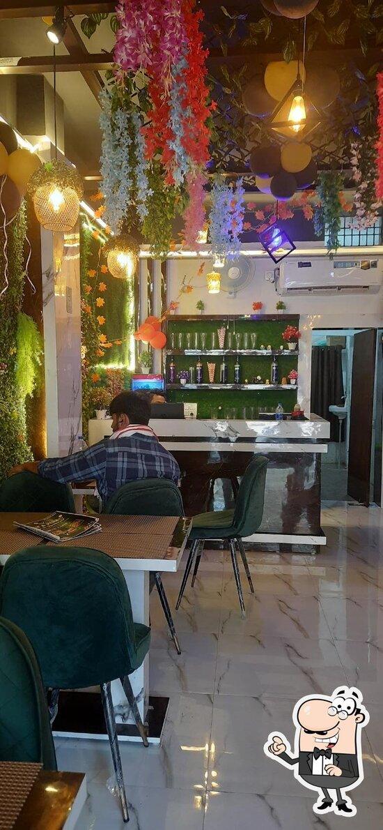 Eat & Park Cafe Restaurant, Arrah - Restaurant menu, prices and reviews
