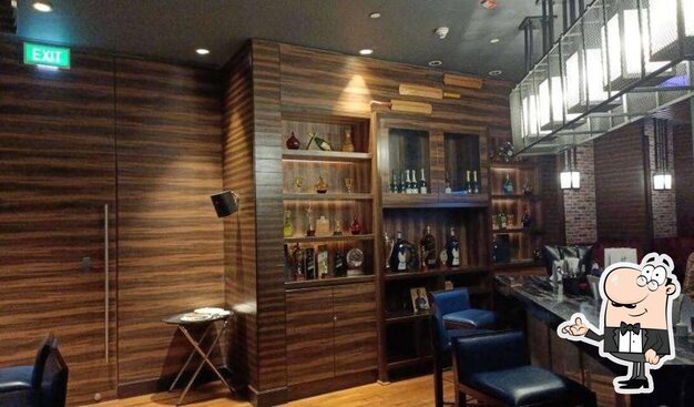 Score - The Sports Bar at Holiday Inn Chennai OMR, Chennai - Restaurant ...