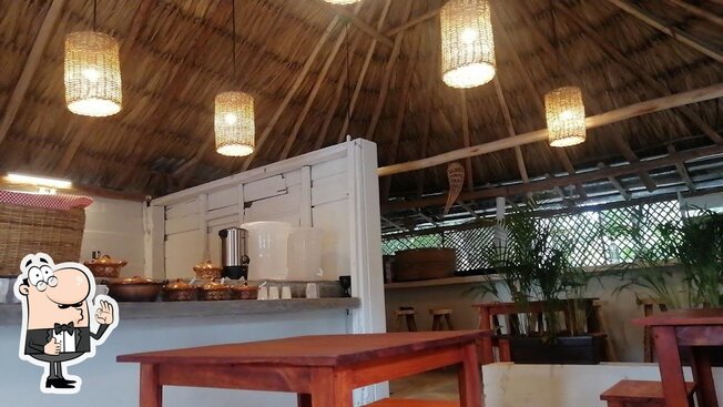 Menu at Maya Cabaña jardin beds&food pub & bar, Bacalar
