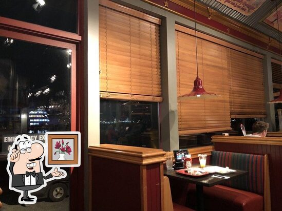 Red Robin Gourmet Burgers and Brews, Seattle - Restaurant menu, prices ...