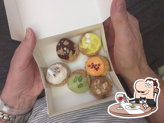 Pâtisserie Hubert Dijon – Pièce Montée Dijon – FYNSR