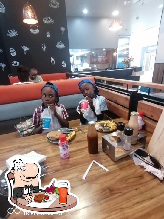 Speisekarte von MAXI'S - MALL OF THE NORTH restaurant, Polokwane, R81