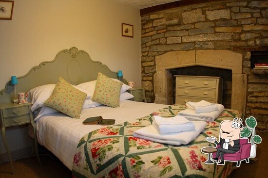 Carta de The Middlewick - Accommodation, Glamping, Spa, Cafe and Farm ...