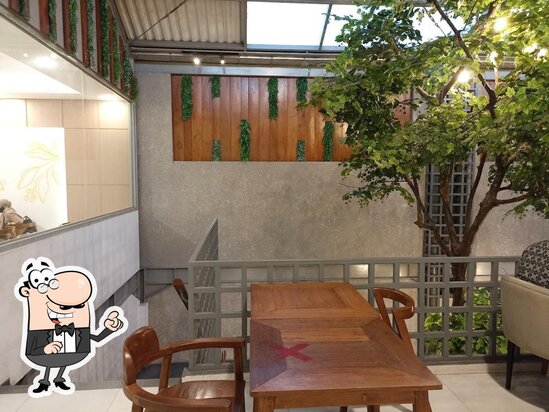 Warteg Bolodewe, Surakarta - Restaurant menu, prices and reviews
